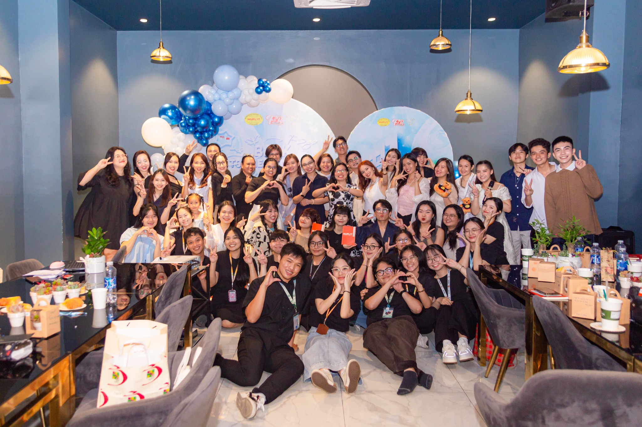 FIR ALUMNI – BACK TO 20S – BACK TO MEMORIES – HUFLIT Alumni